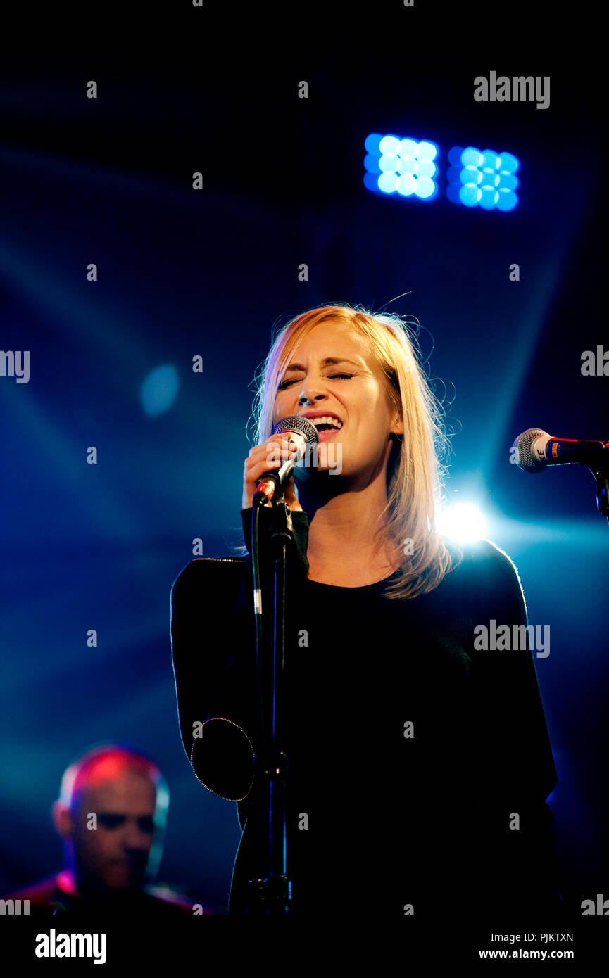 Belgian singer Geike Arnaert performing with her new band Dorléac at ...