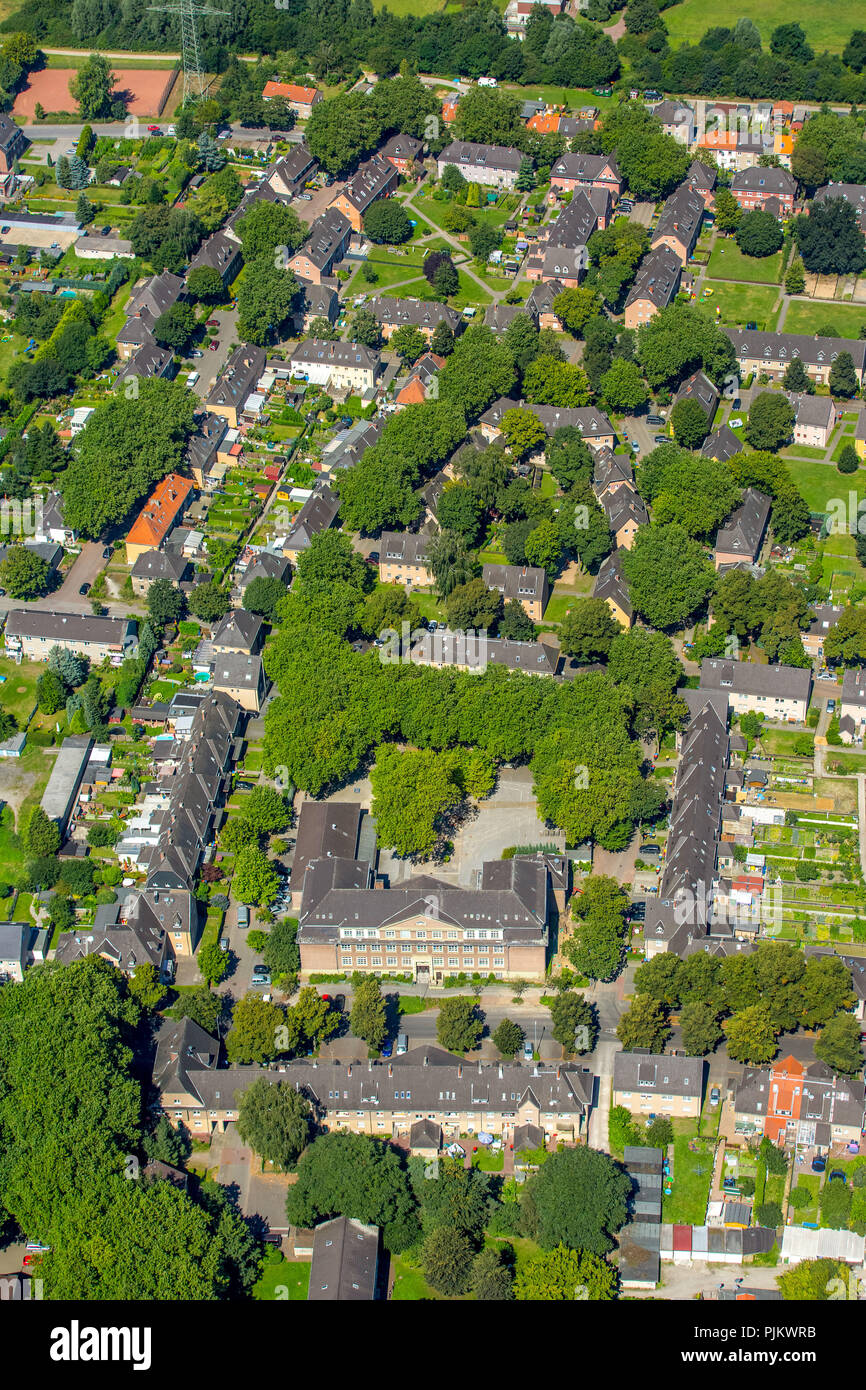 Colliery houses hi-res stock photography and images - Alamy