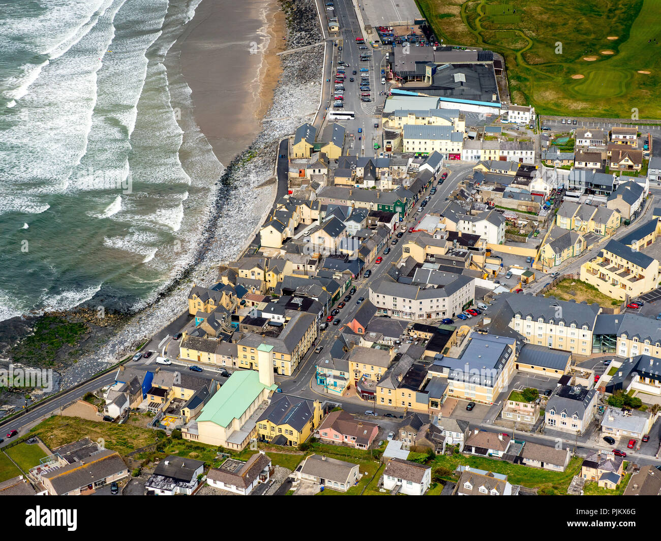 Lahinch Main Street, Lahinch at Liscannor Bay, County Clare, Clare ...