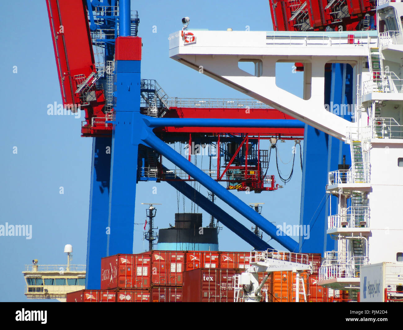 Ultra large container ship ulcs hi-res stock photography and images - Alamy