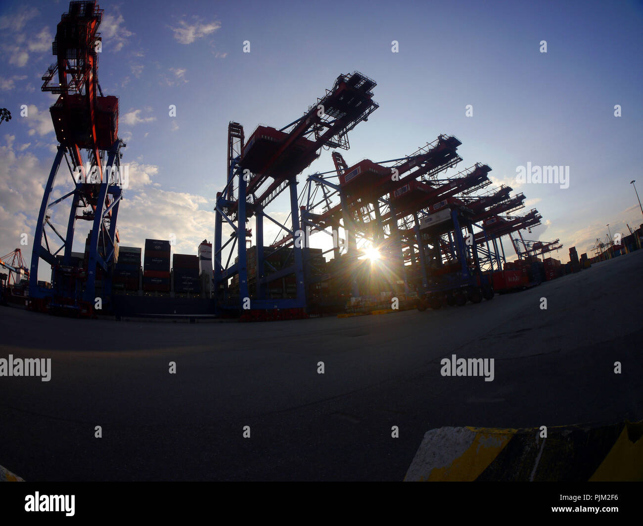 Container terminal Burchardkai Stock Photo - Alamy