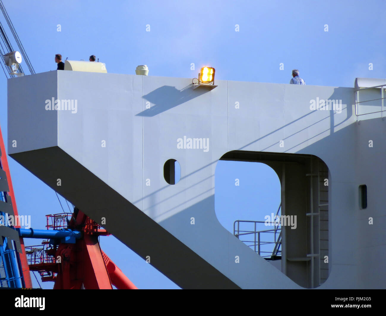 Bridge ship large hi-res stock photography and images - Alamy