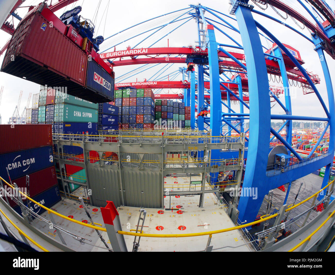 Triple e class container ship hi-res stock photography and images - Alamy