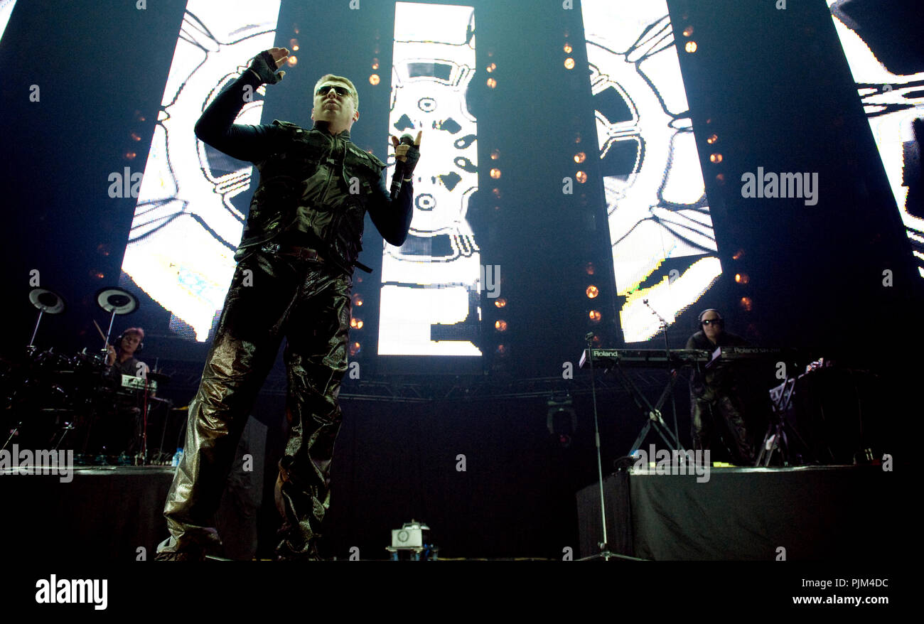 Front 242 band hi-res stock photography and images - Alamy