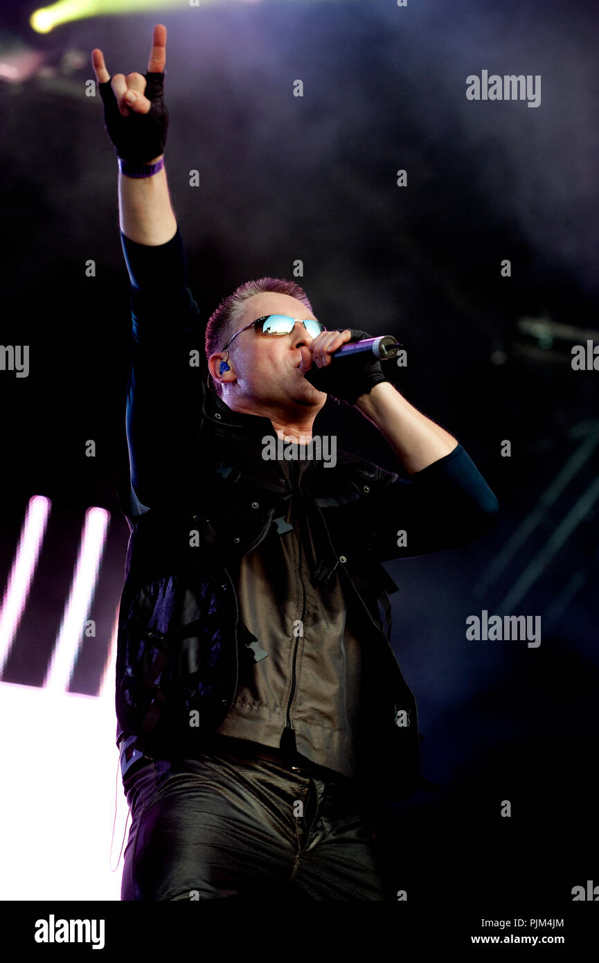 The cult band hi-res stock photography and images - Alamy