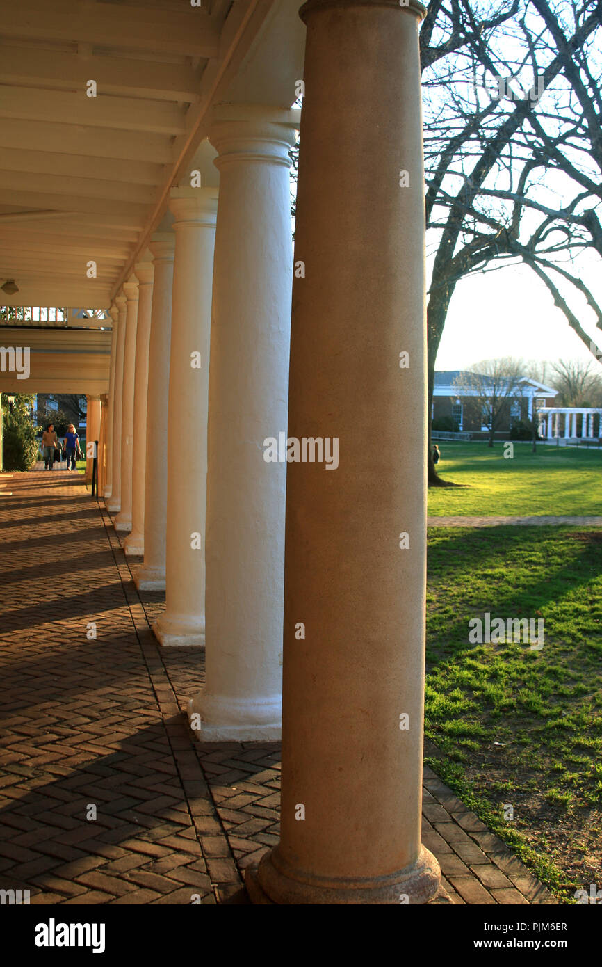 Virginia commonwealth university campus hi-res stock photography and ...