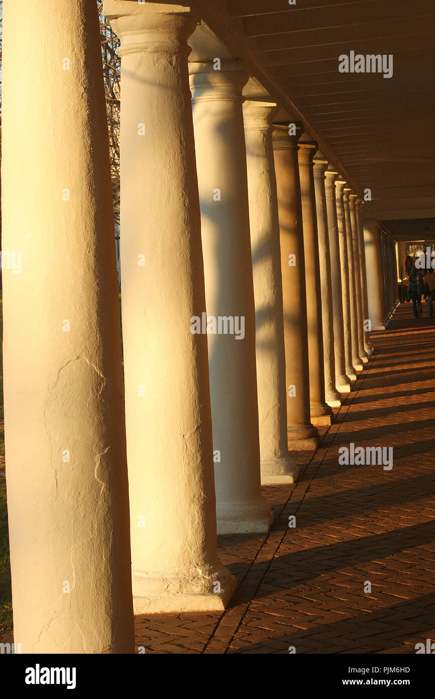 Virginia commonwealth university campus hi-res stock photography and ...