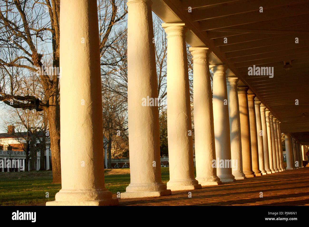 Virginia commonwealth university campus hi-res stock photography and ...