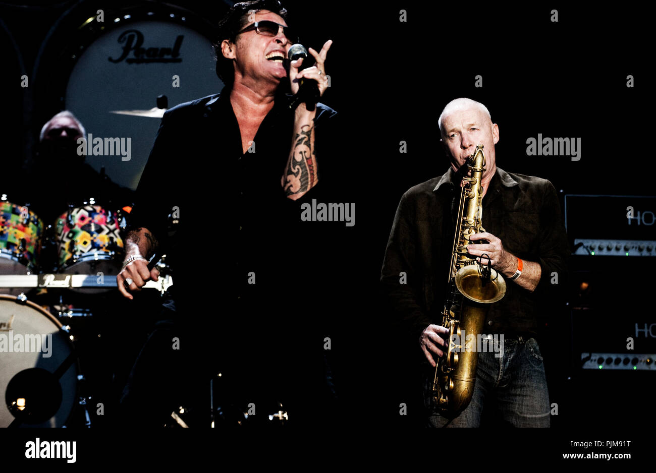 Dutch rock band Golden Earring at the Suikerrock festival in Tienen ...