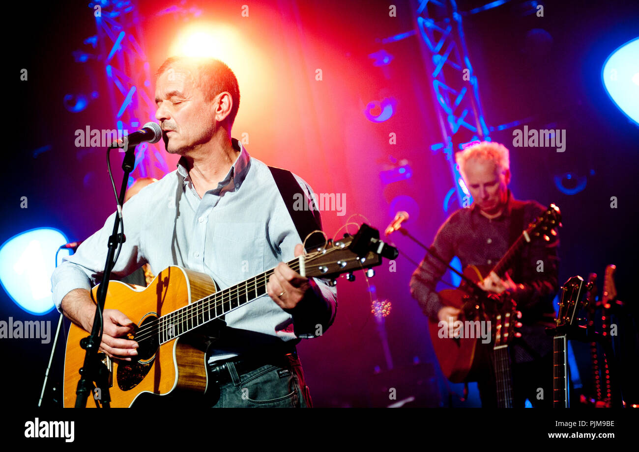 Dutch musician and singer-songwriter Ernst Jansz performing at the ...
