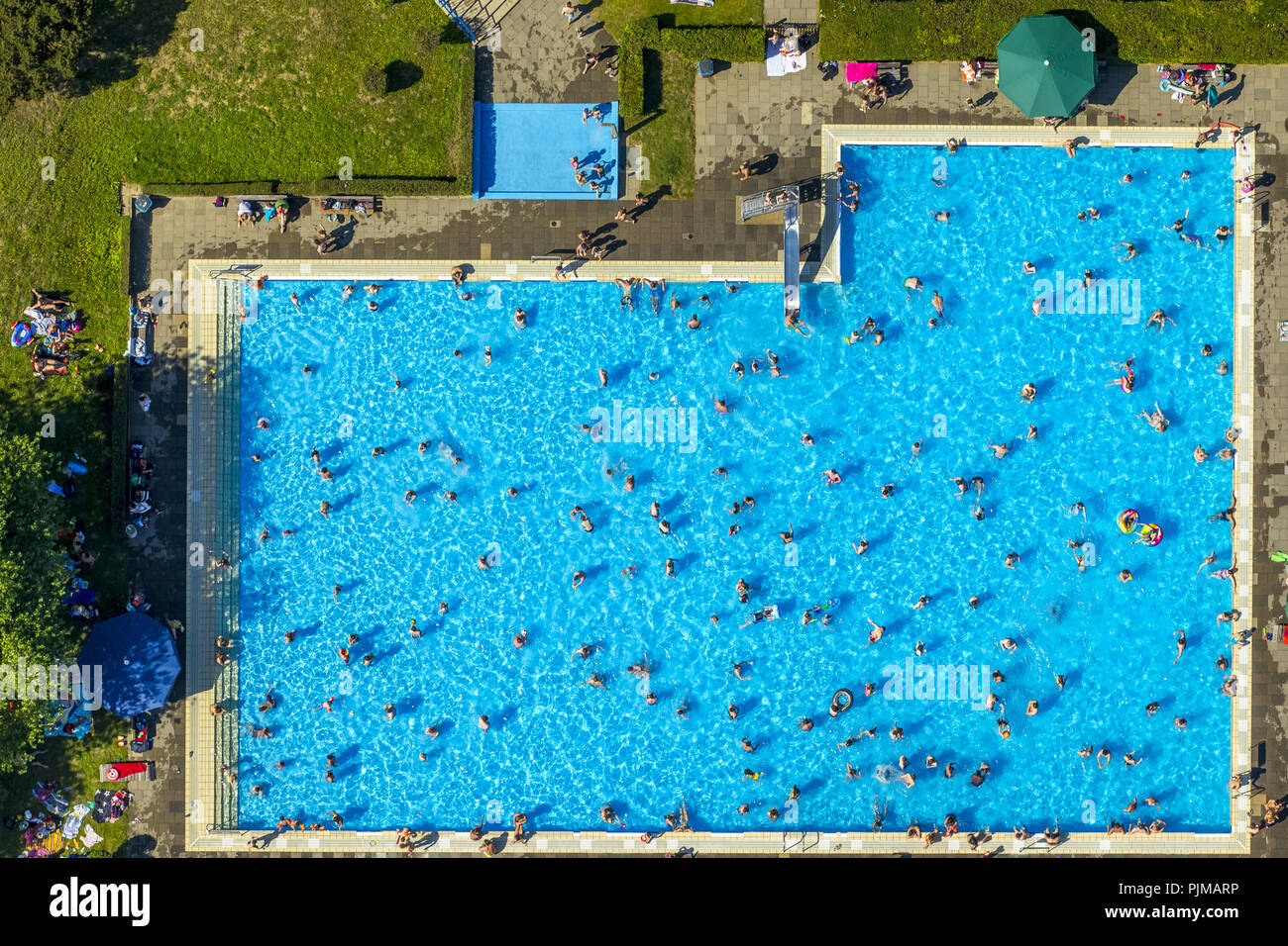Outdoor Pool Stock Photos & Outdoor Pool Stock Images - Alamy
