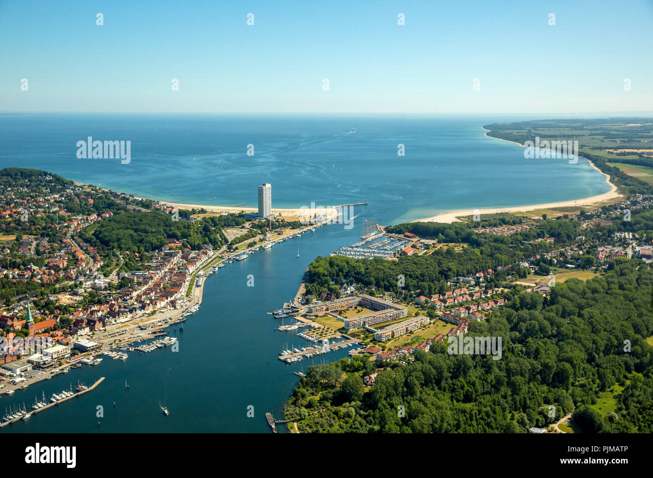 Maritim city hi-res stock photography and images - Alamy