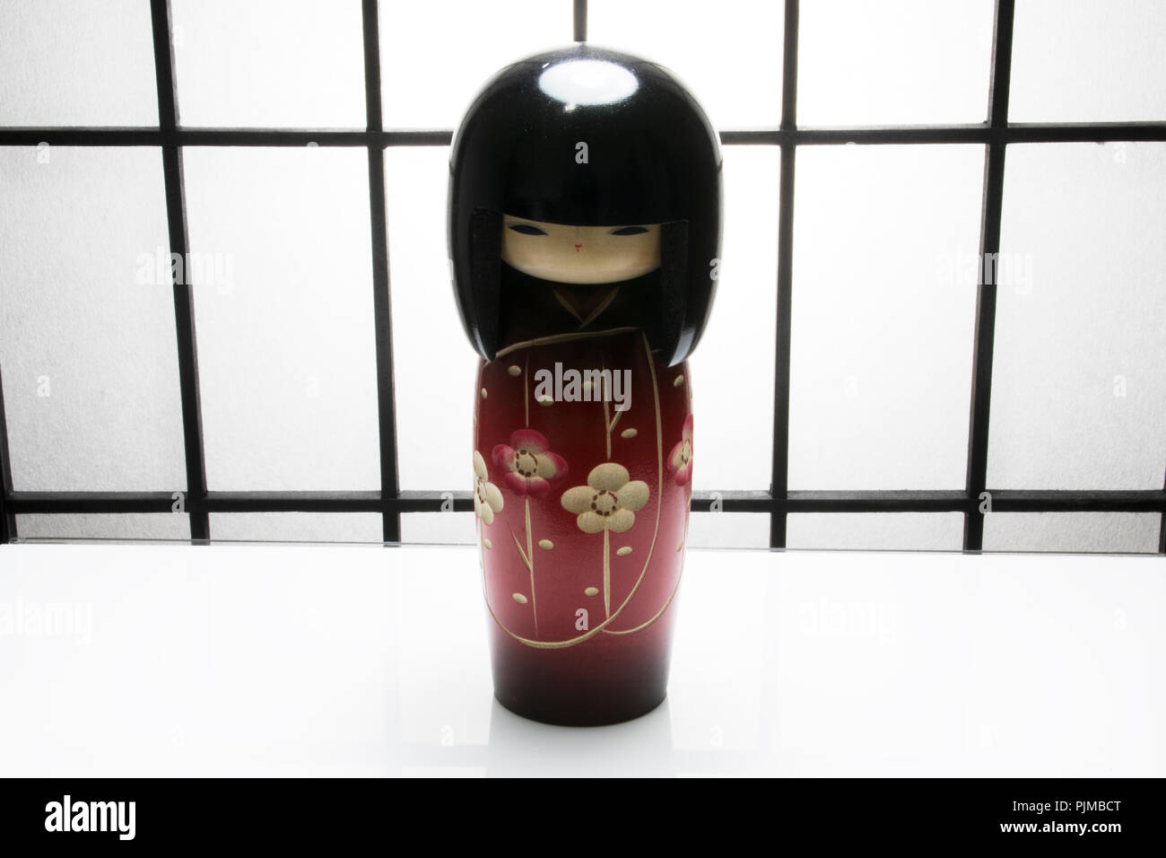 Japanese geisha girl hi-res stock photography and images - Alamy