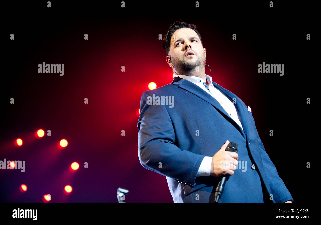 American classical crossover tenor Fernando Varela performing at the ...