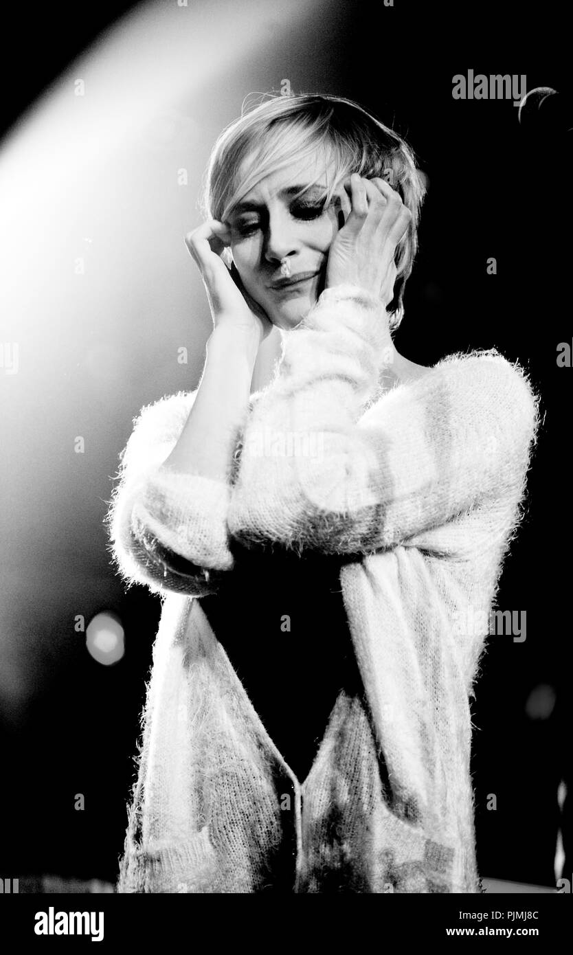 Concert of the Belgian singer Geike Arnaert in the Amerikaans Theater ...
