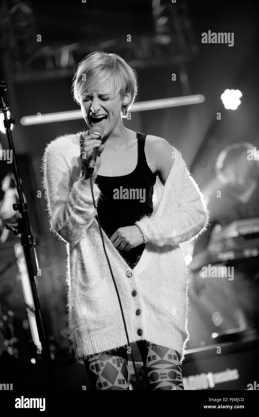 Concert of the Belgian singer Geike Arnaert in the Amerikaans Theater ...