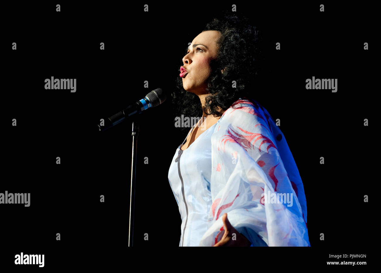 Isabelle kabatu hi-res stock photography and images - Alamy