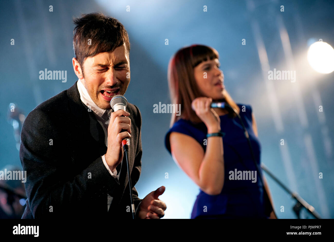 Vlaamse zanger hi-res stock photography and images - Alamy