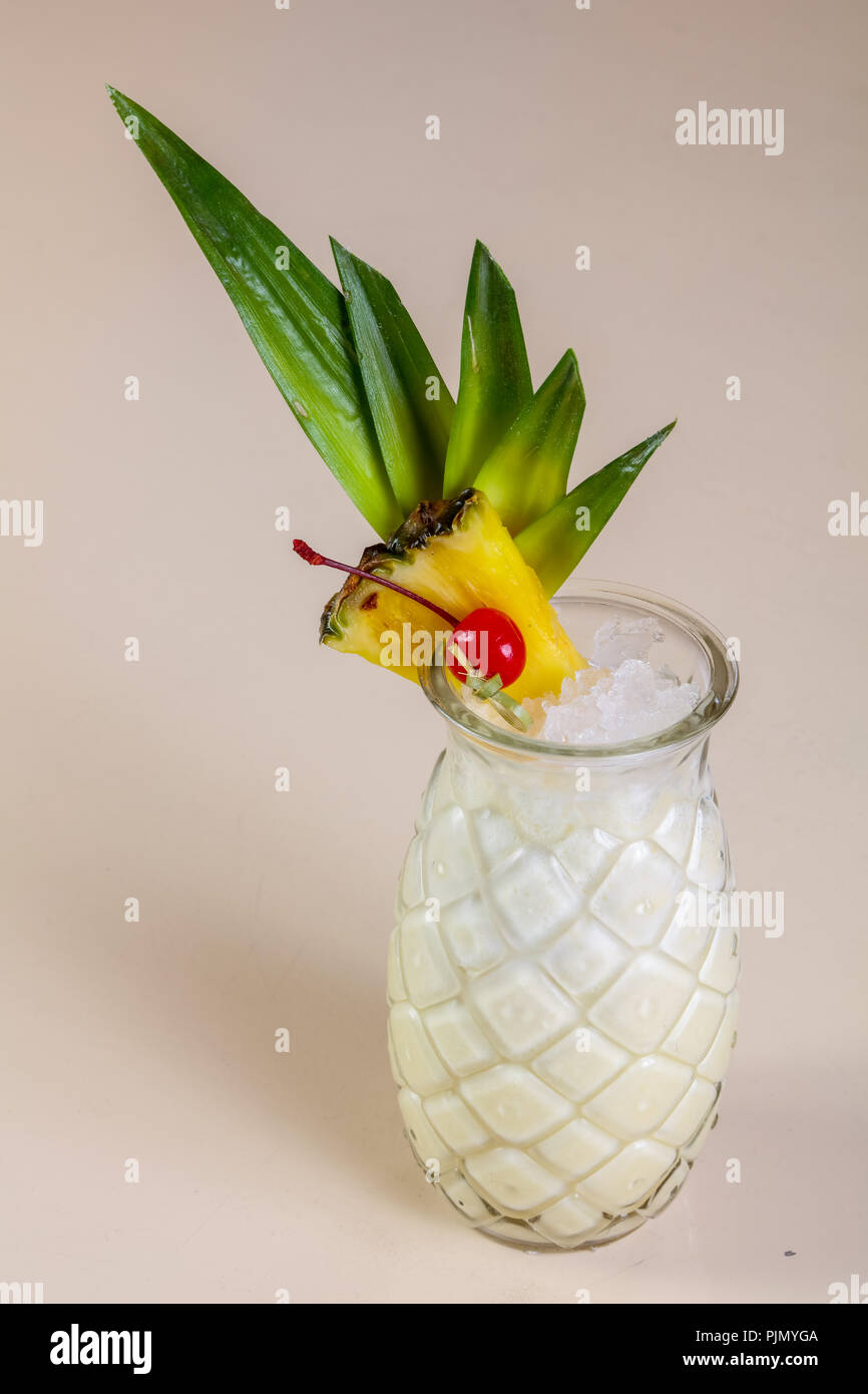 Hawaii cocktail bar drink Stock Photo - Alamy