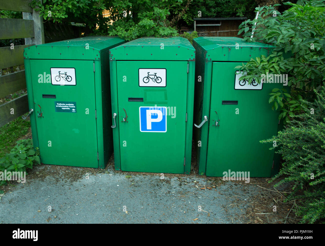 Re cycle bins hi-res stock photography and images - Alamy