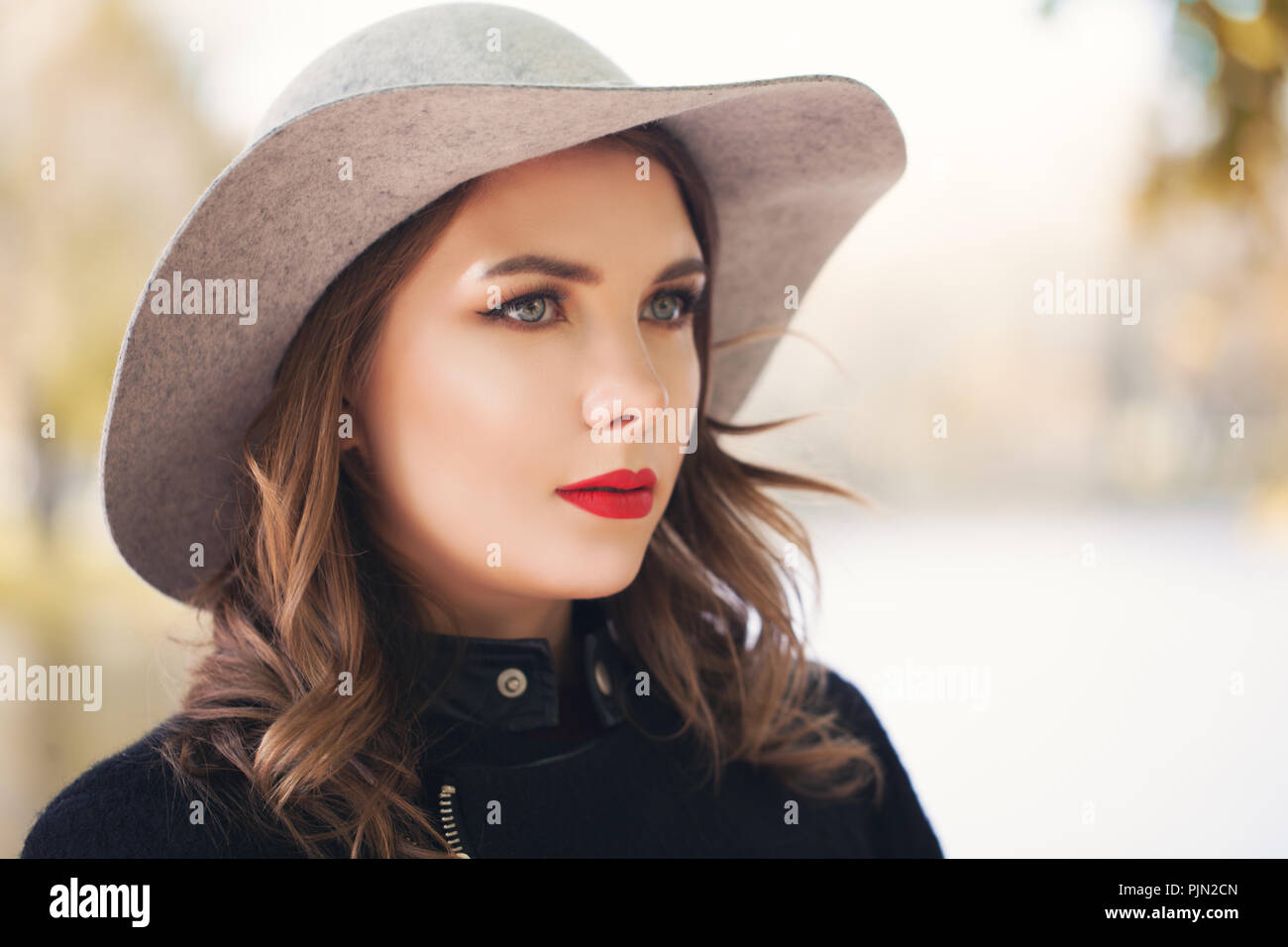 Stylish woman fashion model outdoors, female face closeup Stock Photo ...