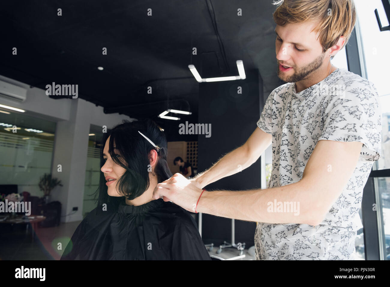 Hairdressing and beauty hi-res stock photography and images - Alamy
