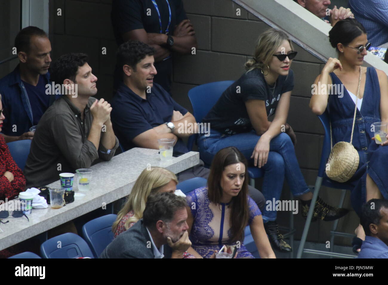 Justin Bartha Jason Biggs Jenny Mollen Lia Smith Tennis US Open. 9-7 ...