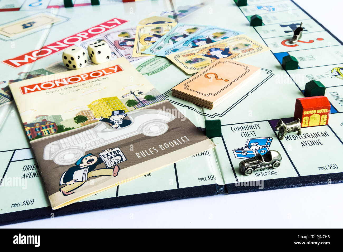 Monopoly go arrow hi-res stock photography and images - Alamy