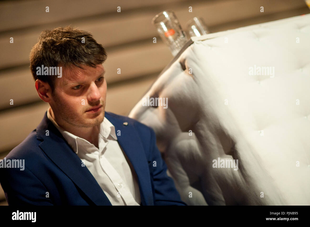 Theatre company De Dijlezonen playing Het Kouwe Kind from Marius von ...
