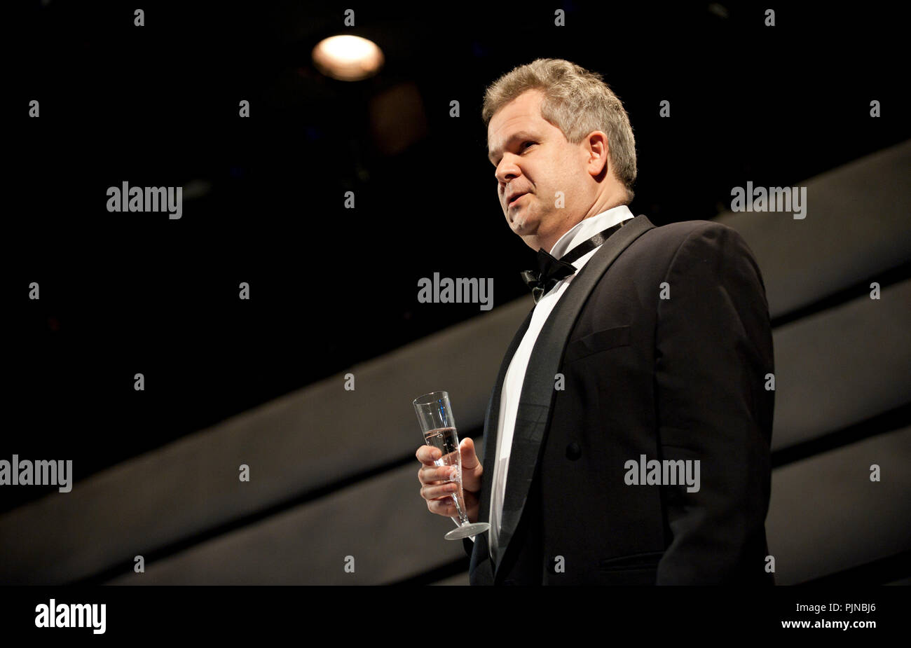 Theatre company De Dijlezonen playing Het Kouwe Kind from Marius von ...