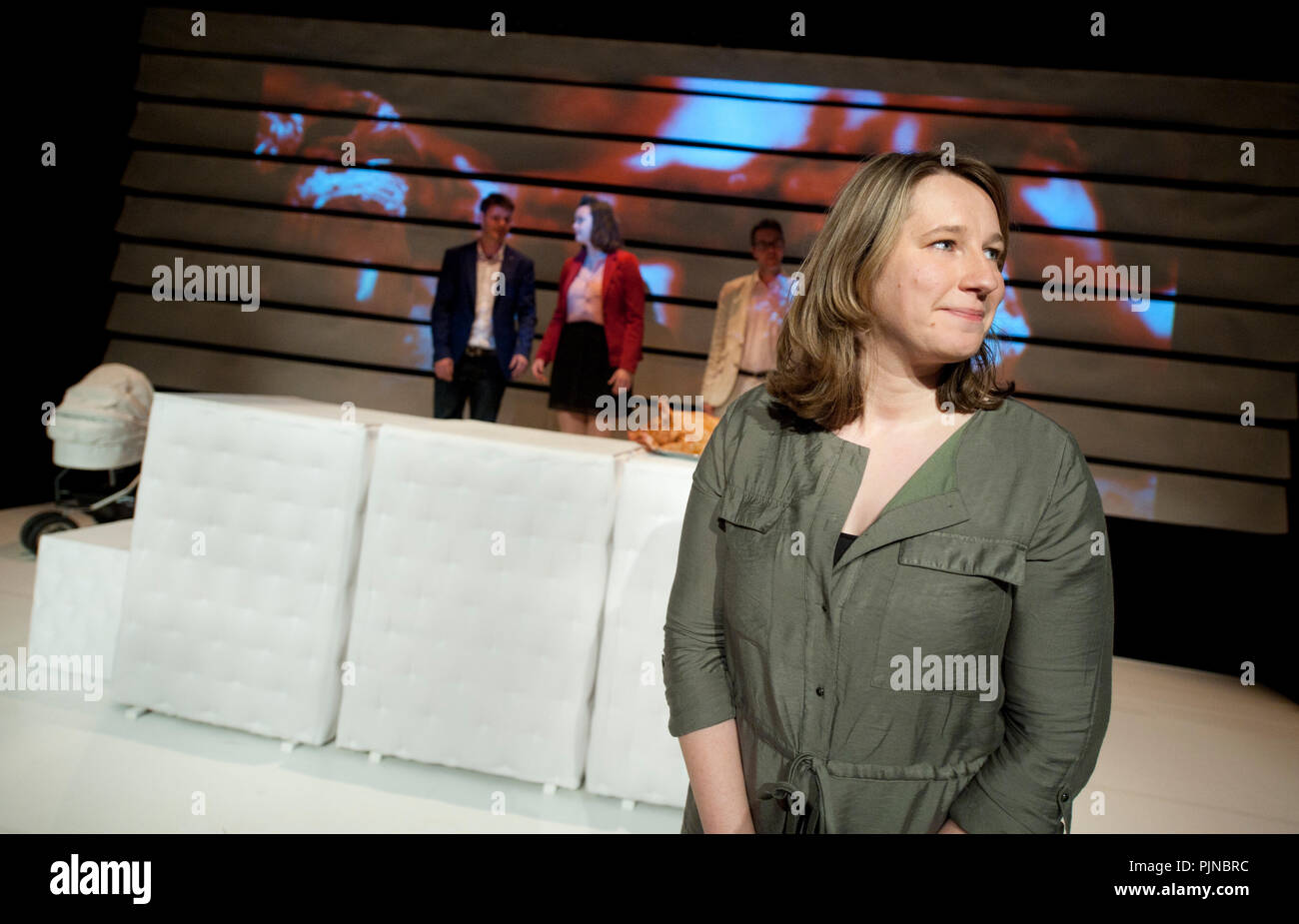 Theatre company De Dijlezonen playing Het Kouwe Kind from Marius von ...