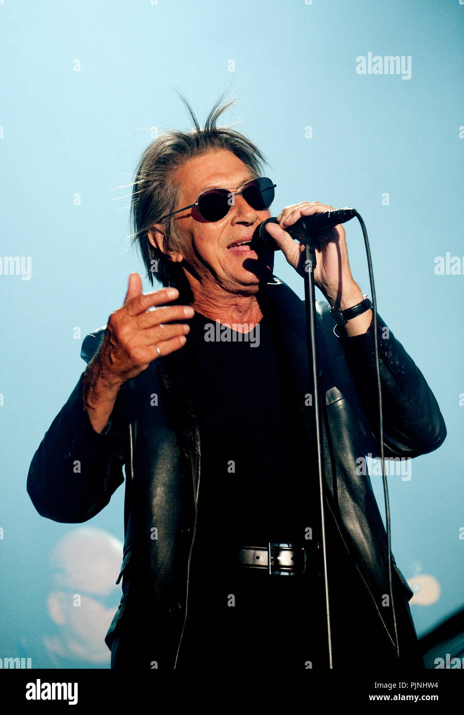 French singer Jacques Dutronc in concert at the Francofolies festival ...