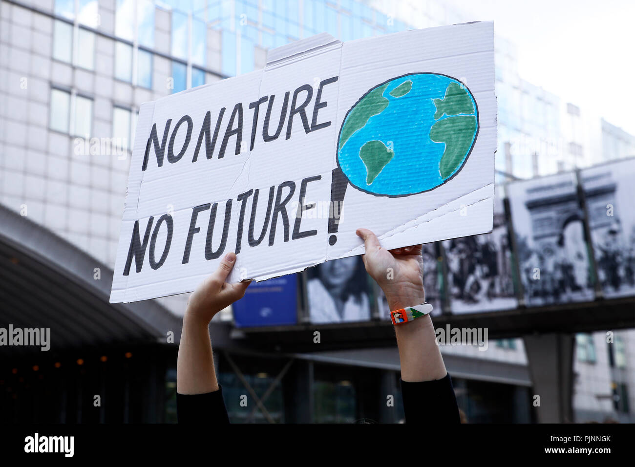 Climate change slogans hi-res stock photography and images - Alamy