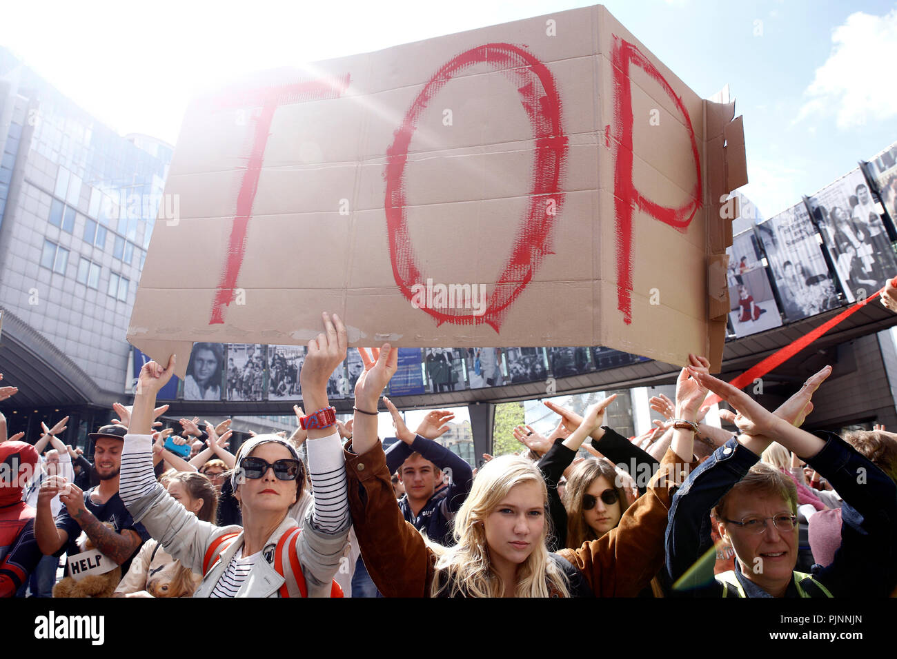 Climate change slogans hi-res stock photography and images - Alamy
