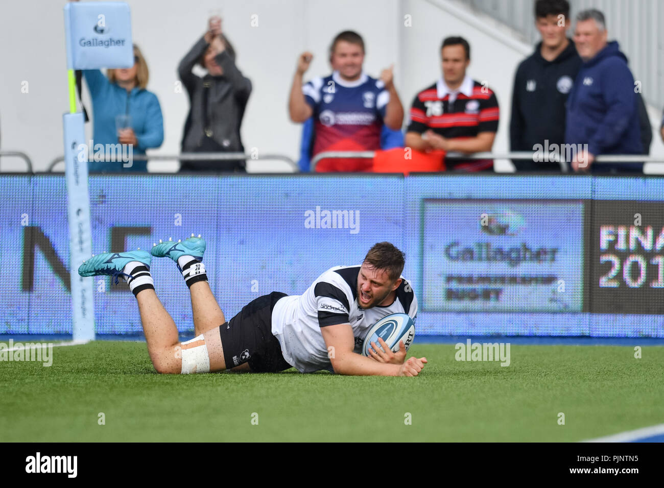 London, UK. 8th September 2018. Nick Haining of Bristol Bears scores ...