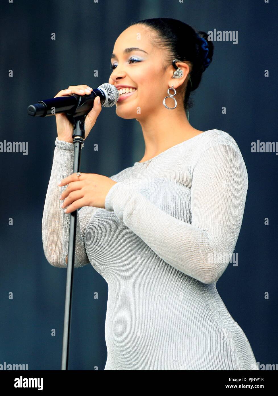Jorja Smith Stock Photos & Jorja Smith Stock Images - Alamy