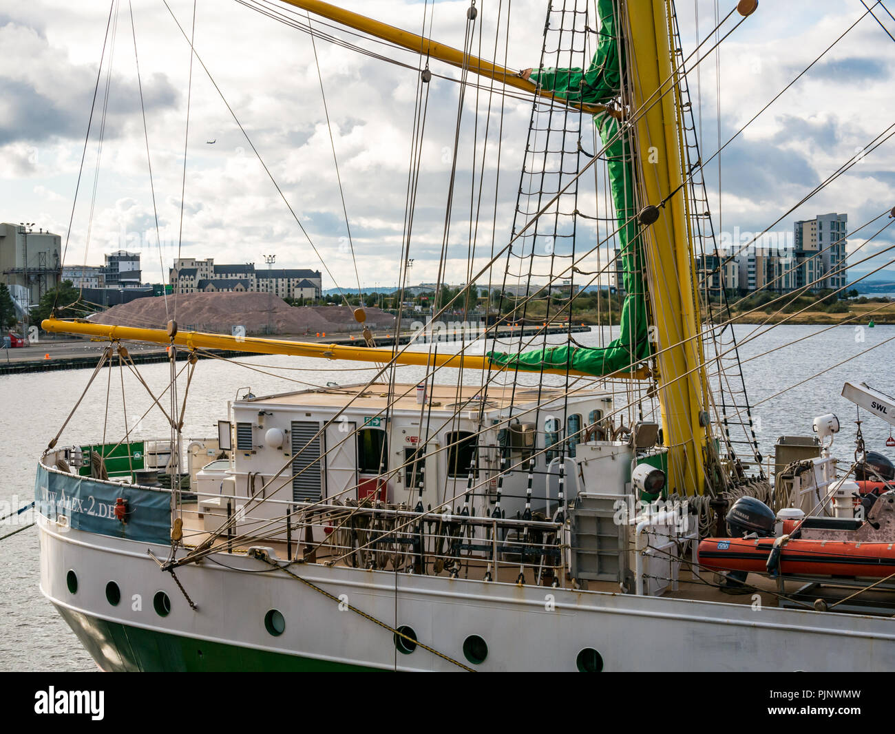 German dock hi-res stock photography and images - Alamy