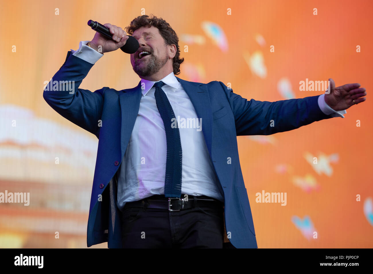 Michael ball performing at bbc proms in the park hi-res stock ...
