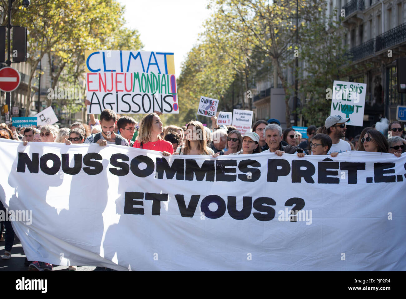 Paris : March - World Climate Day Stock Photo - Alamy