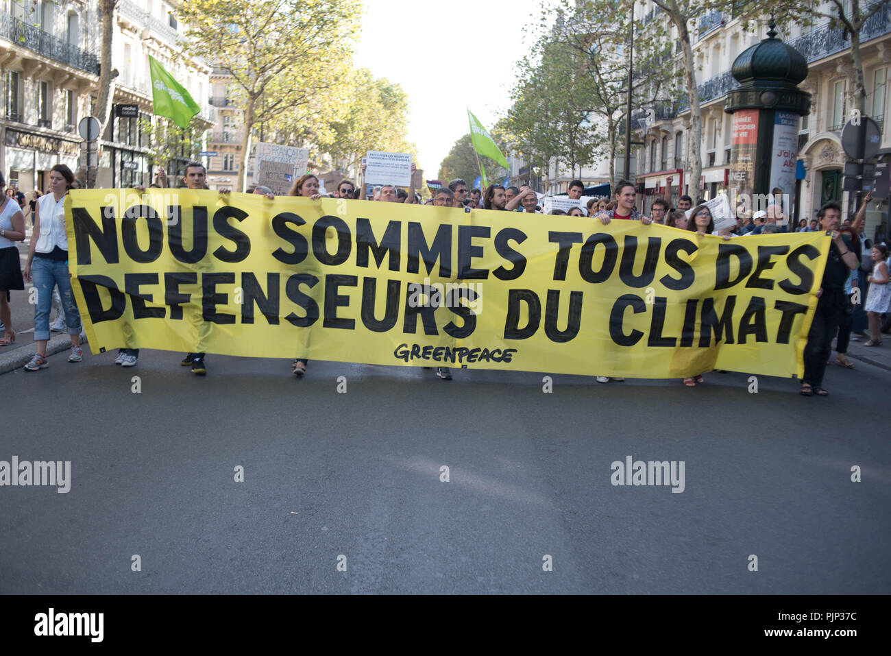 Paris : March - World Climate Day Stock Photo - Alamy