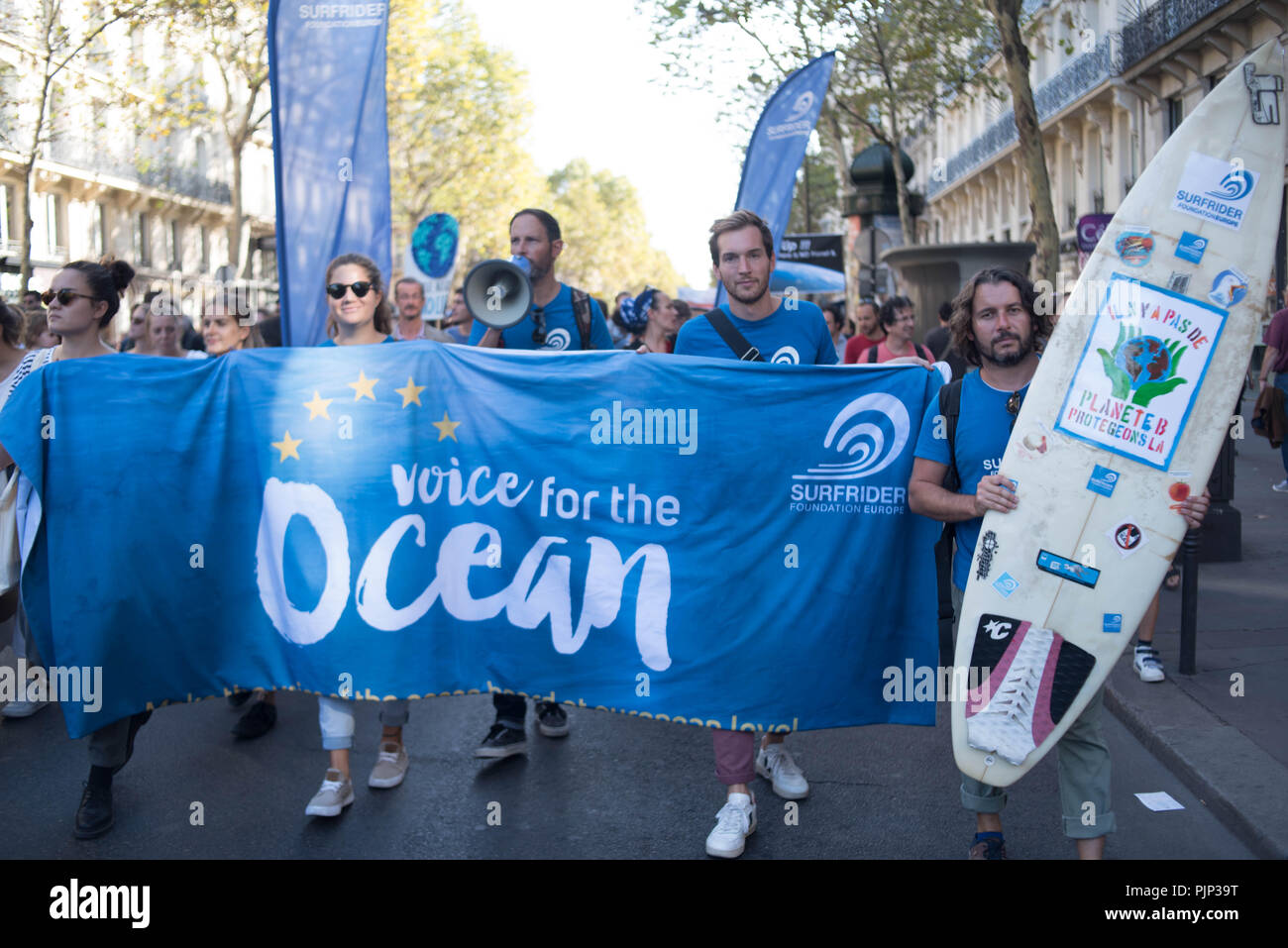 Paris : March - World Climate Day Stock Photo - Alamy