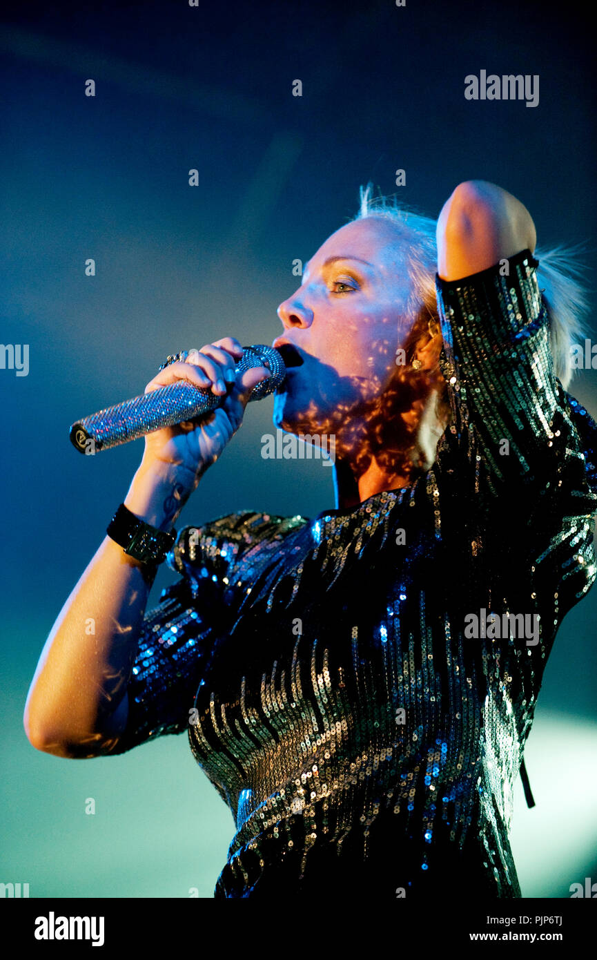 Belgische zangeres hi-res stock photography and images - Alamy