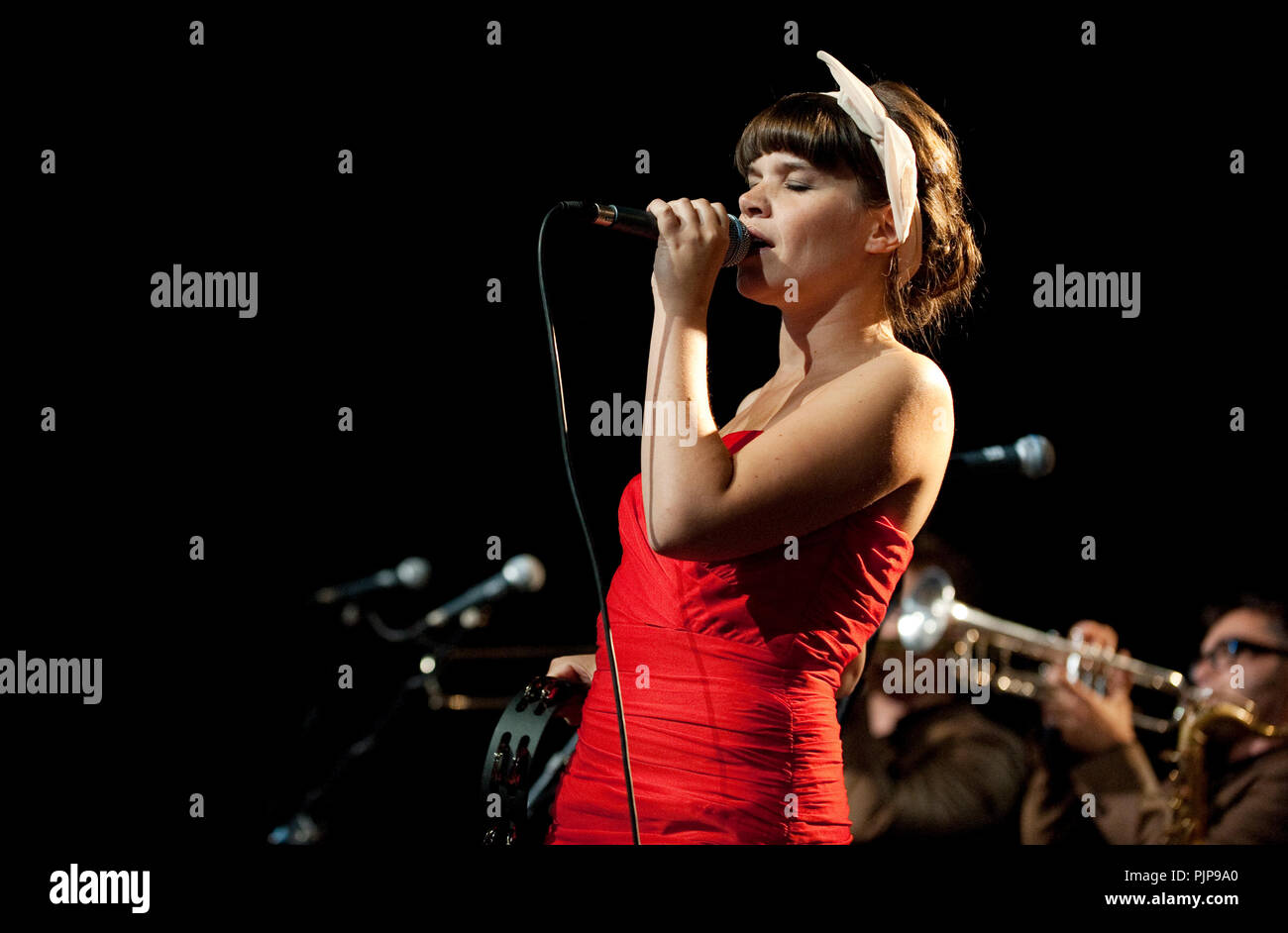 Lady Linn & her Magnificent Seven in concert at the Jazz Middelheim ...