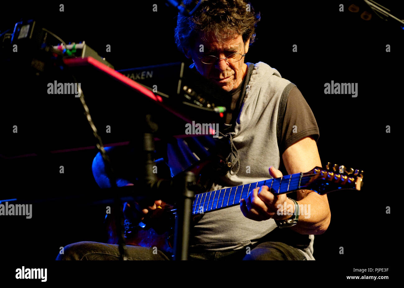 Lou lewis hi-res stock photography and images - Alamy