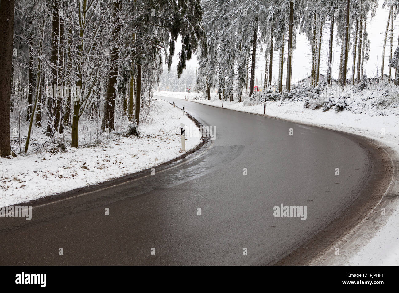 snowy landscape and streets, Winter Stock Photo - Alamy