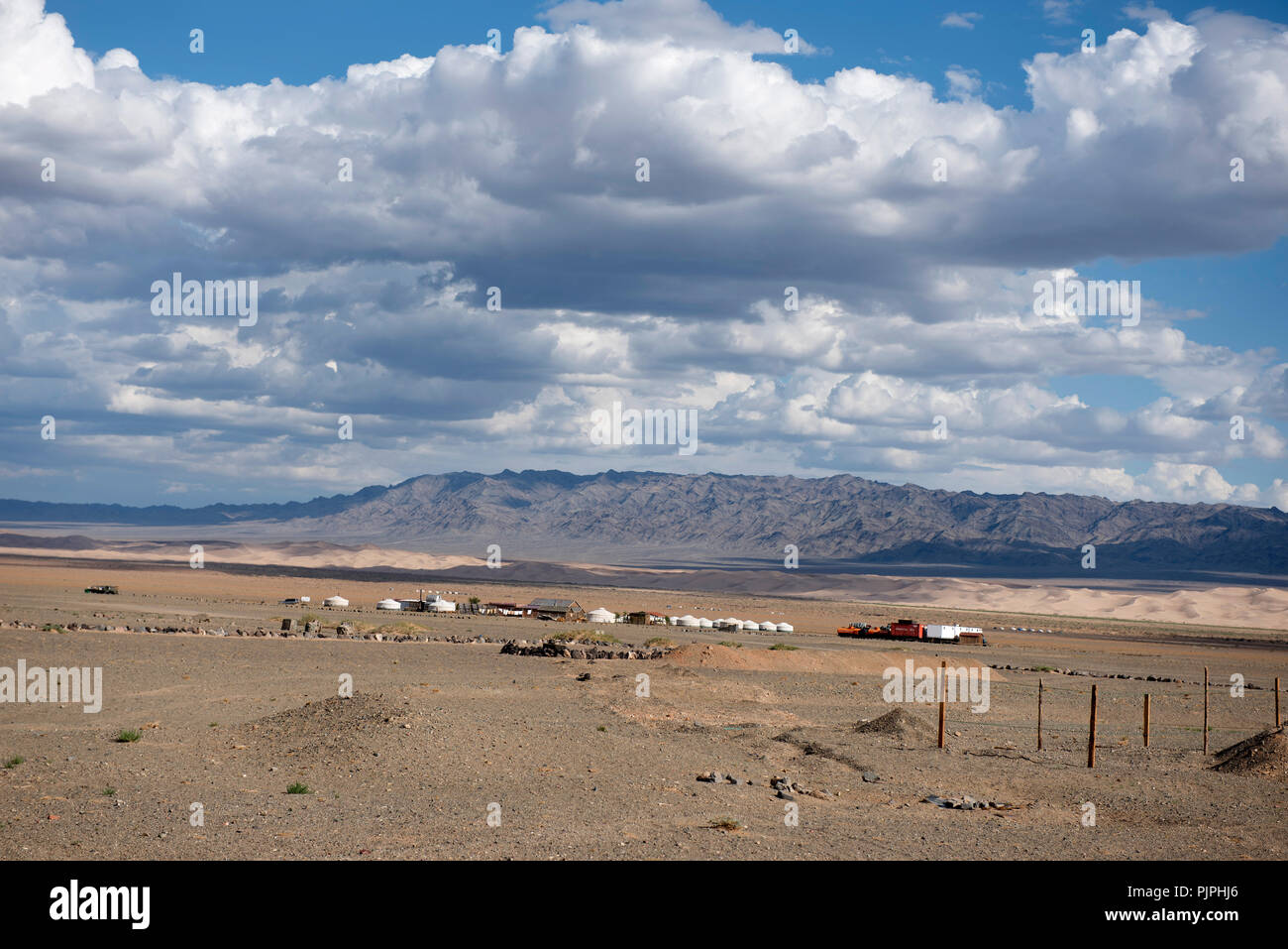 Mongolian countryside hi-res stock photography and images - Alamy