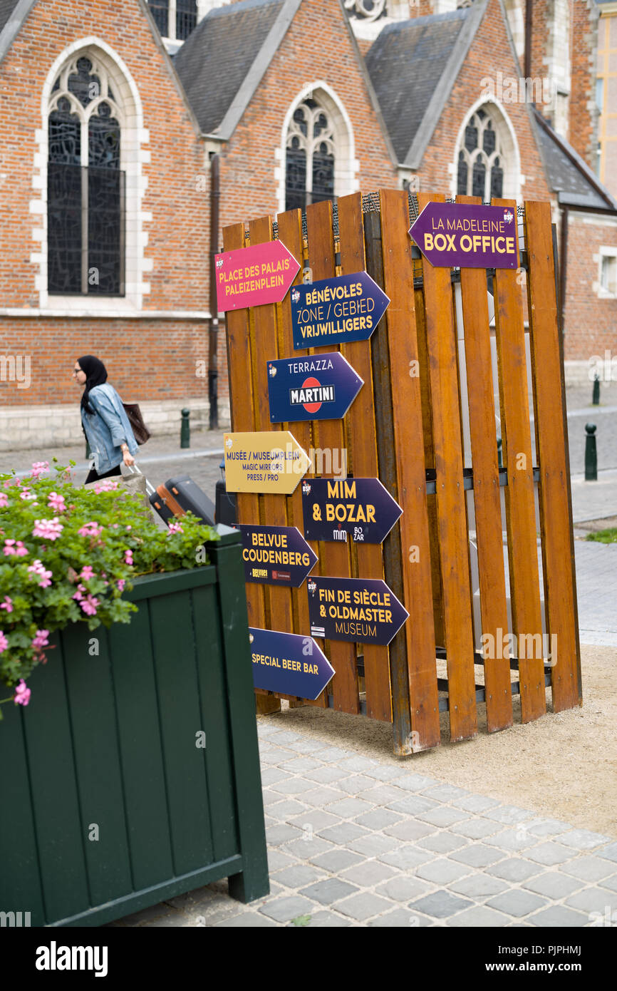 Street signs in Brussels Stock Photo - Alamy