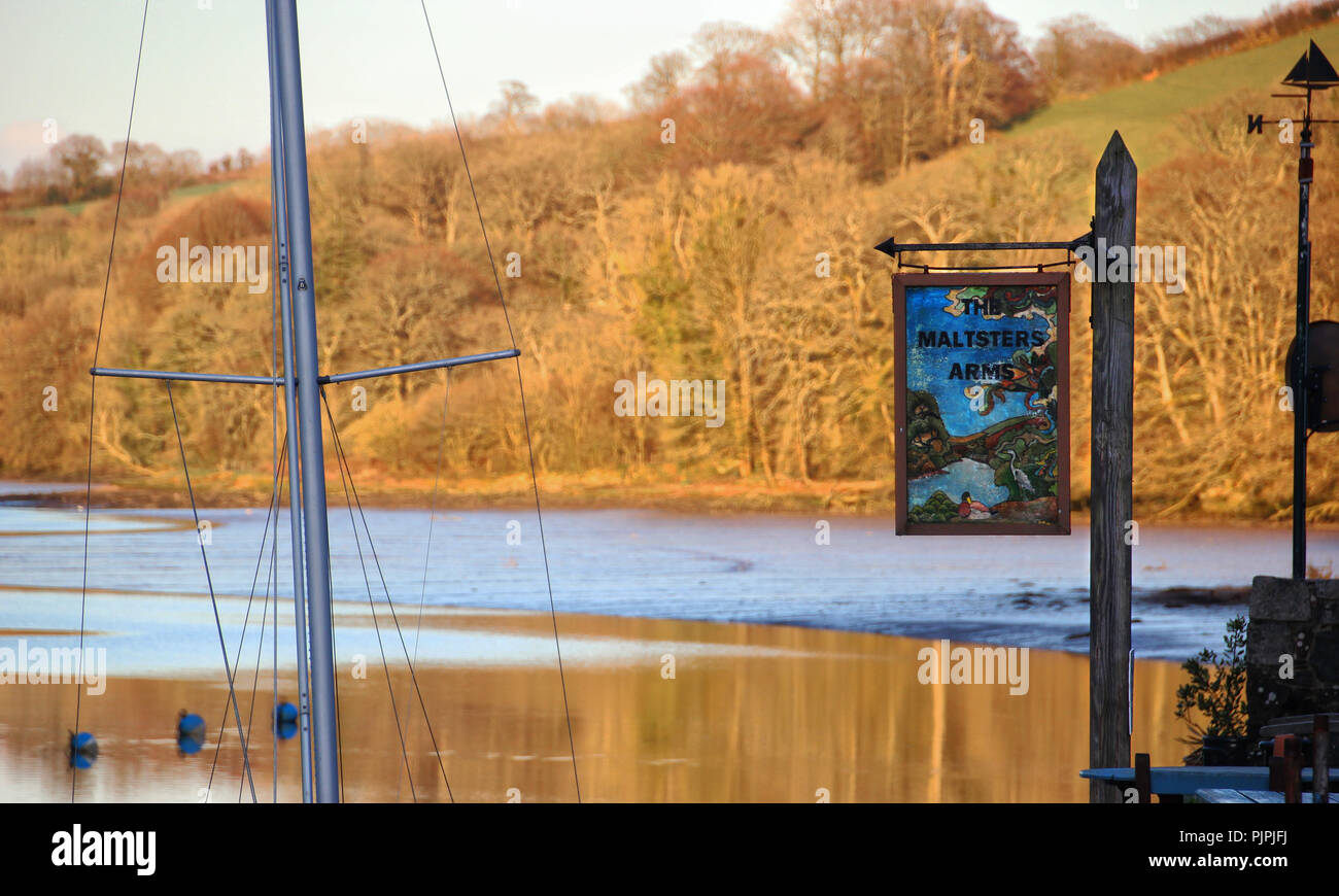 The maltsters arms tuckenhay hi-res stock photography and images - Alamy