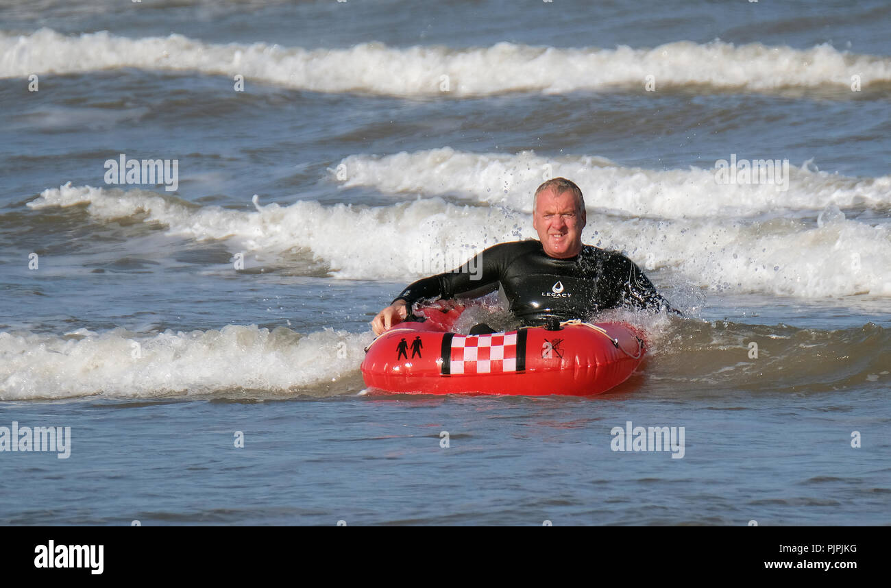 Wind swept hair hi-res stock photography and images - Alamy