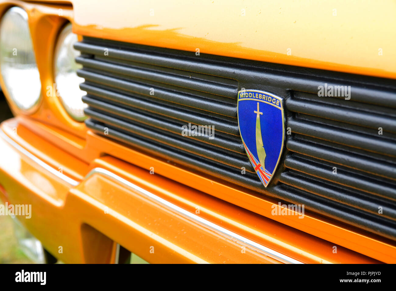Reliant scimitar car hi-res stock photography and images - Alamy